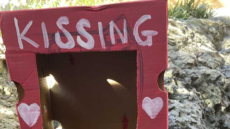 Alabama zoo spreads the love with special Valentine's Day display