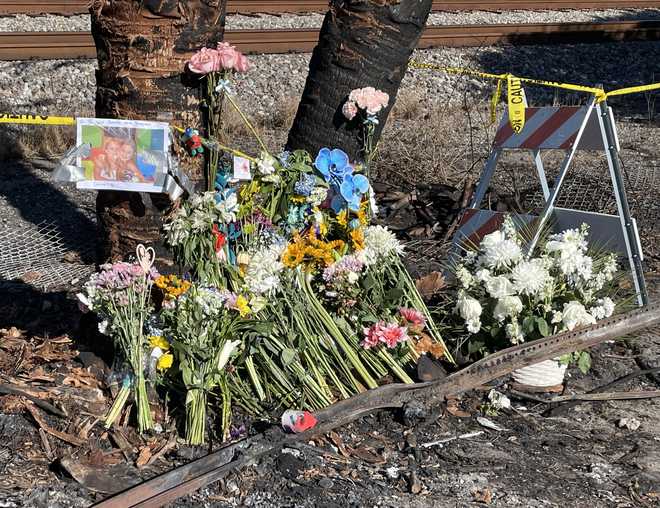 Florida students mourn loss of 17-year-old girl killed in Boca plane crash