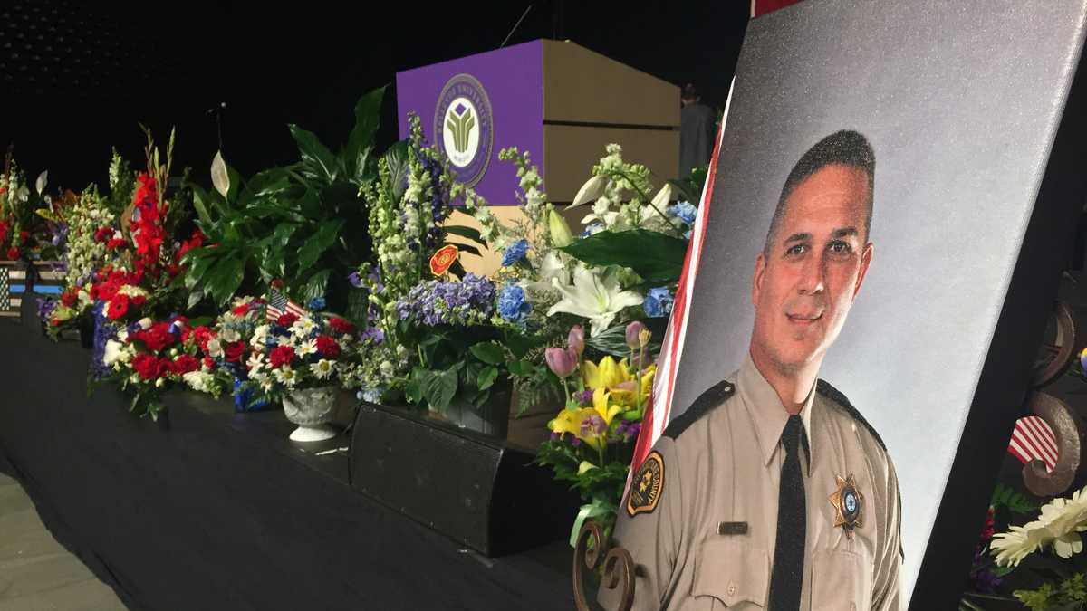 PHOTOS: Dep. Mark Burbridge laid to rest Monday
