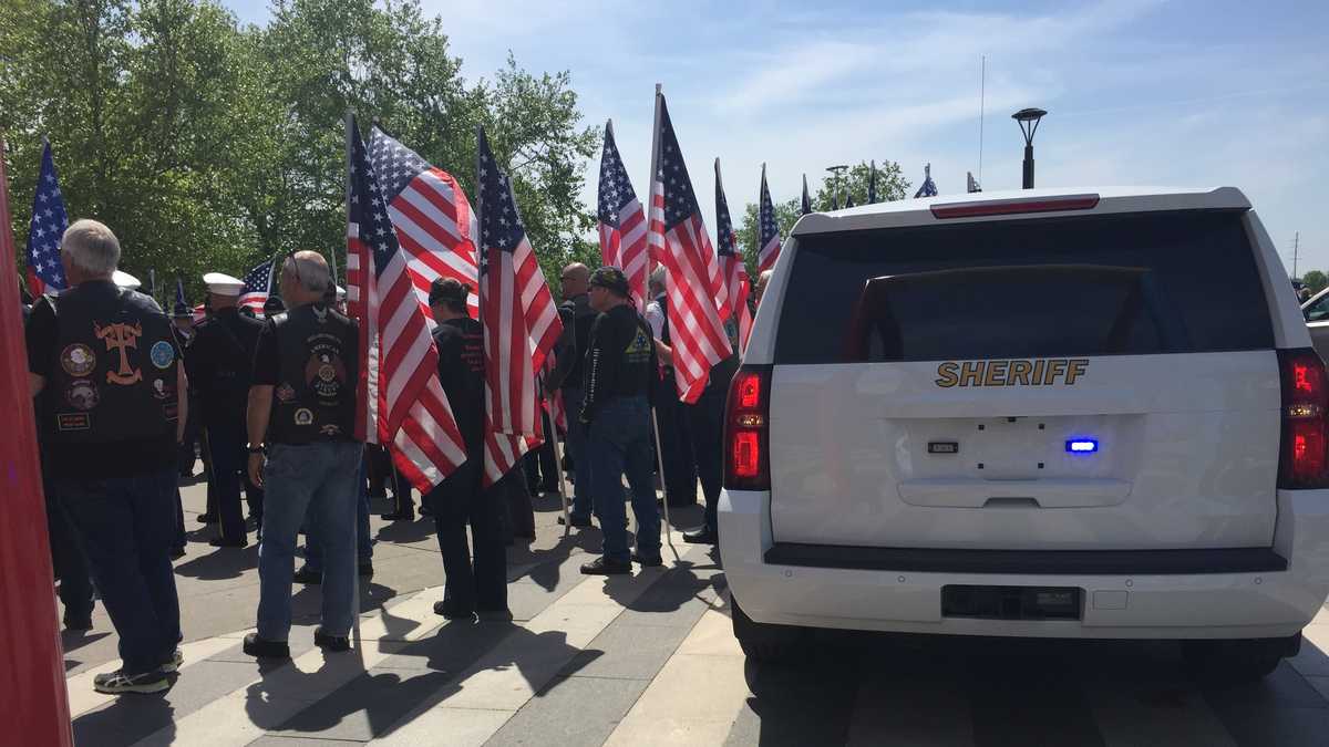 PHOTOS: Dep. Mark Burbridge laid to rest Monday