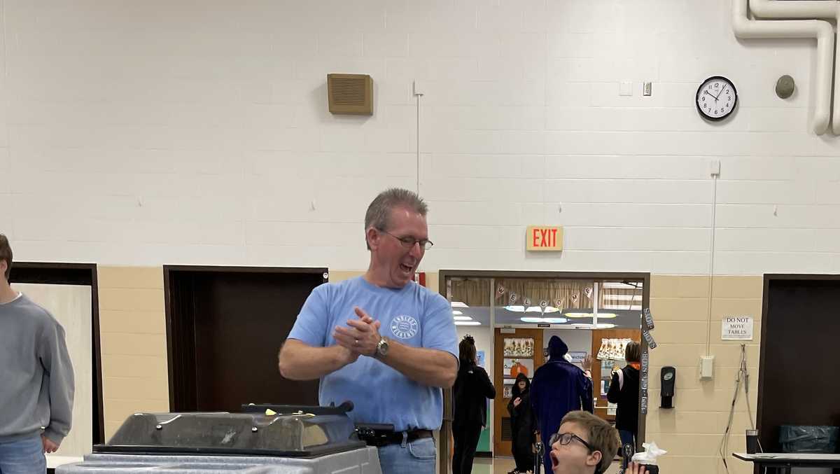 WATCH: Student surprises favorite custodian with wheelchair-accessible ...