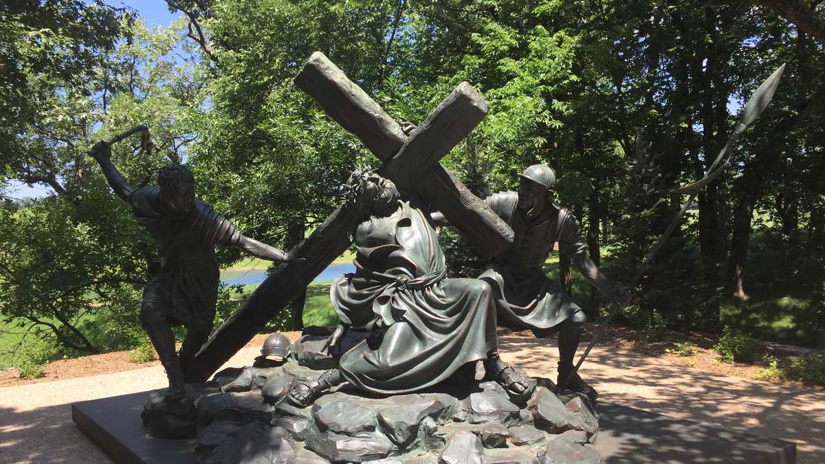 Stations of the Cross at Cloisters on the Platte