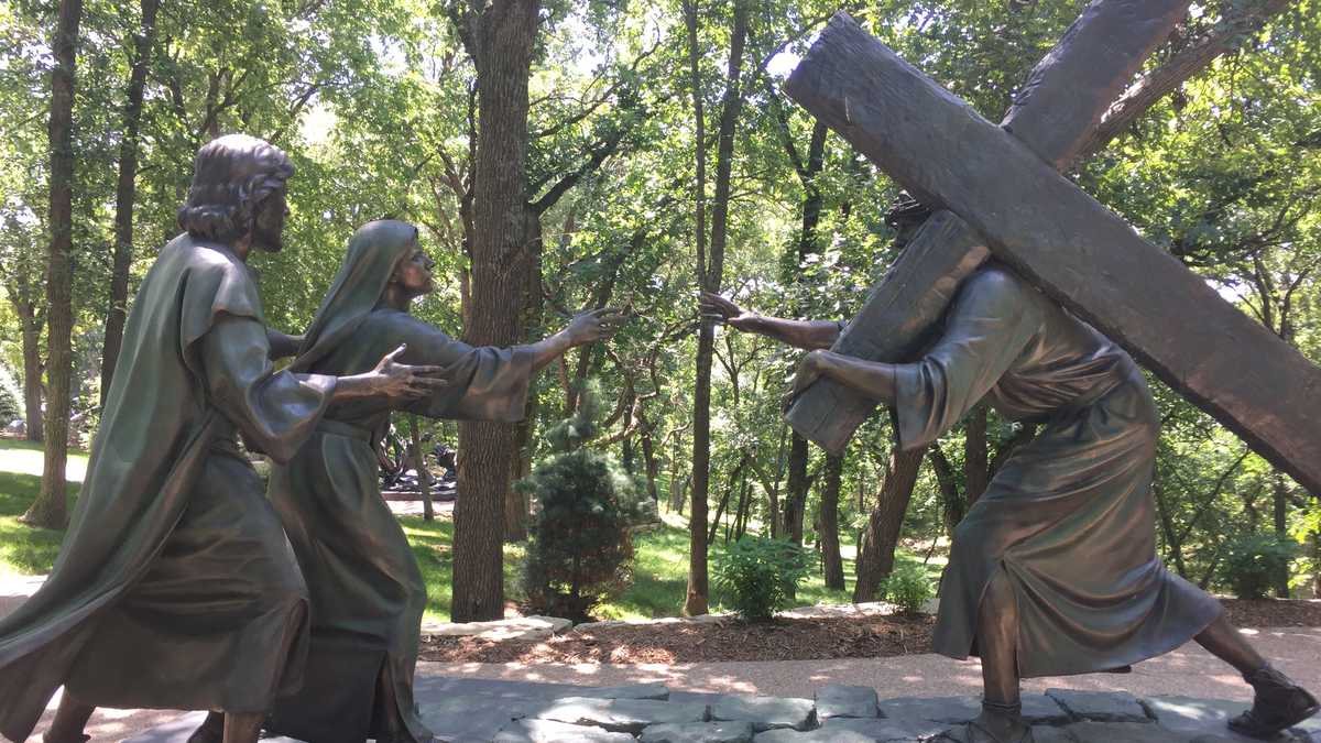 Stations of the Cross at Cloisters on the Platte