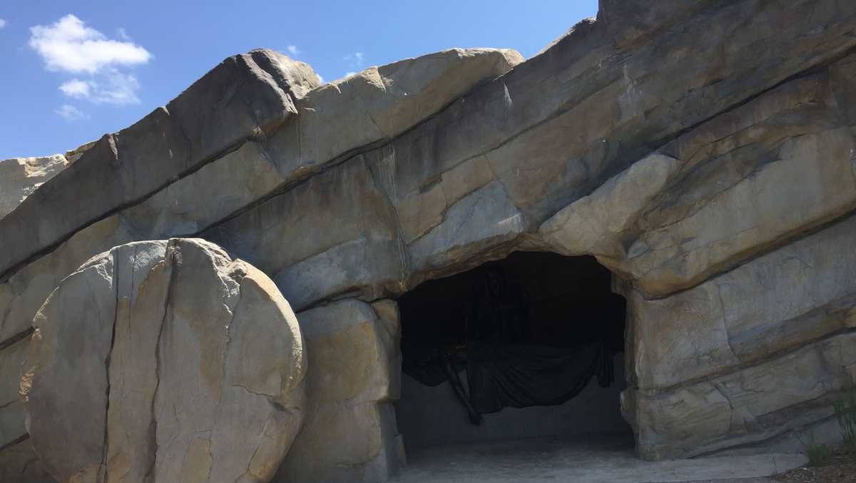 Stations of the Cross at Cloisters on the Platte