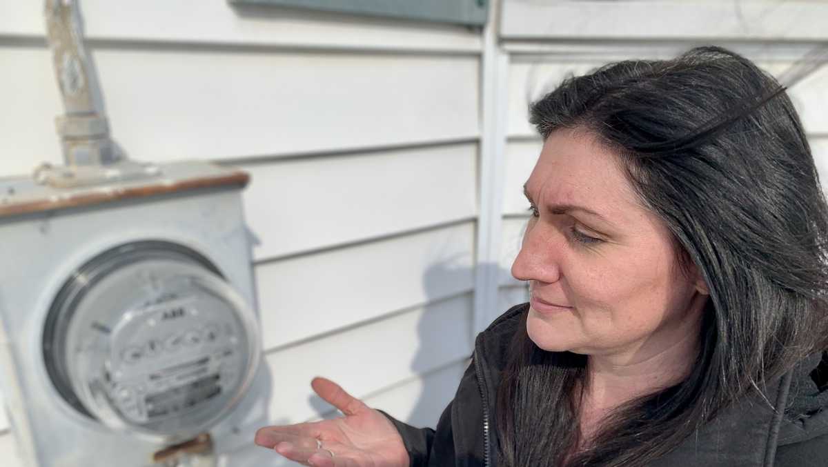 CMP to replace non-smart meters with non-communicating devices