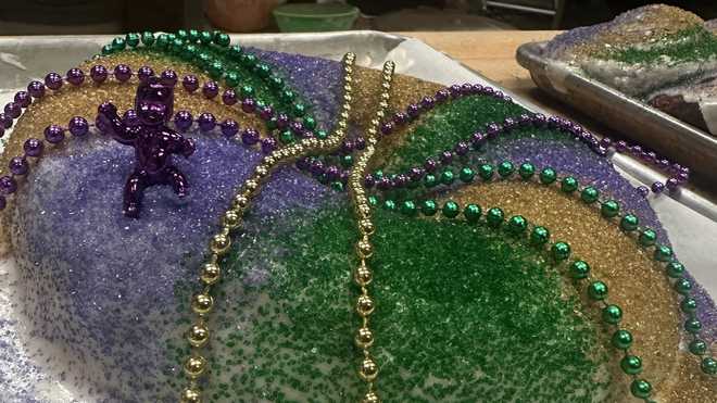 King cakes selling out at bakery for Mardi Gras