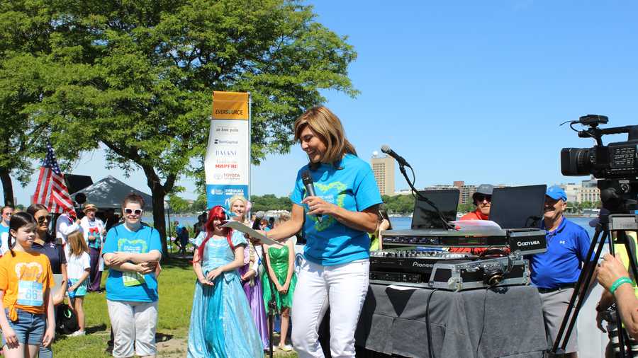 Thousands take part in 16th annual Eversource Walk for Kids