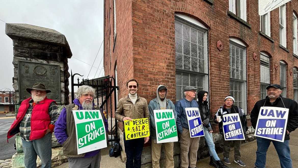 MASS MoCA union begins indefinite strike