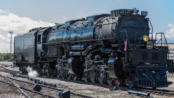 World's largest steam train Big Boy No. 4014 comes to Roseville