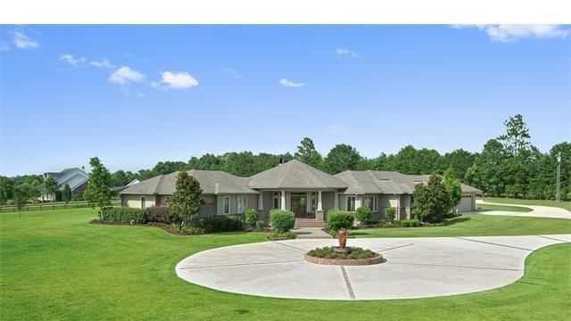 Mansion Monday: Take a look inside this Independence home with a ...