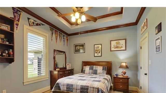 Mansion Monday: Take a look inside this Independence home with a ...