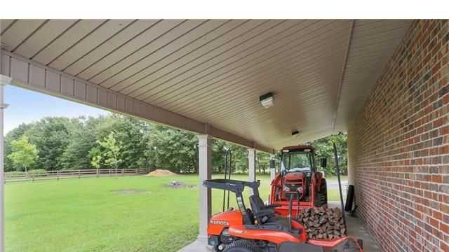 Mansion Monday: Take a look inside this Independence home with a ...