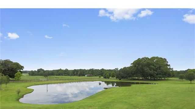 Mansion Monday: Take a look inside this Independence home with a ...