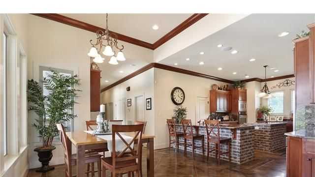 Mansion Monday: Take a look inside this Independence home with a ...