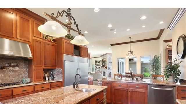 Mansion Monday: Take a look inside this Independence home with a ...