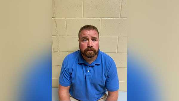 Southern Indiana deputy arrested for 'identity deception'