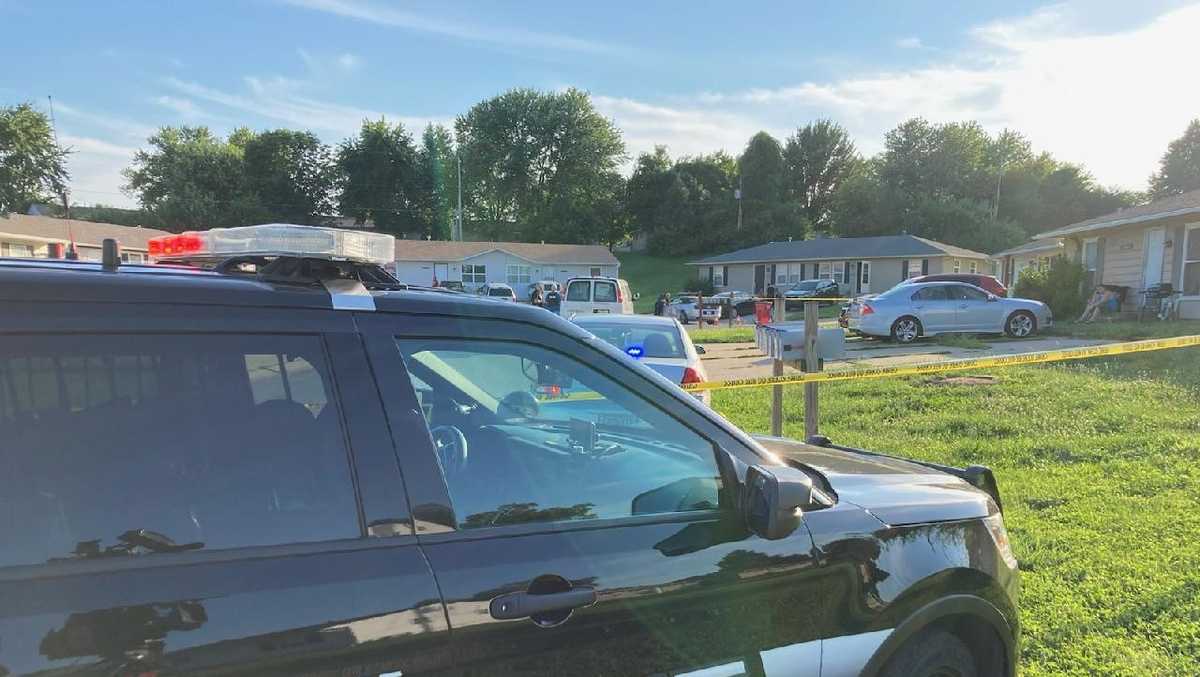 1 dies after double shooting in Independence Thursday evening
