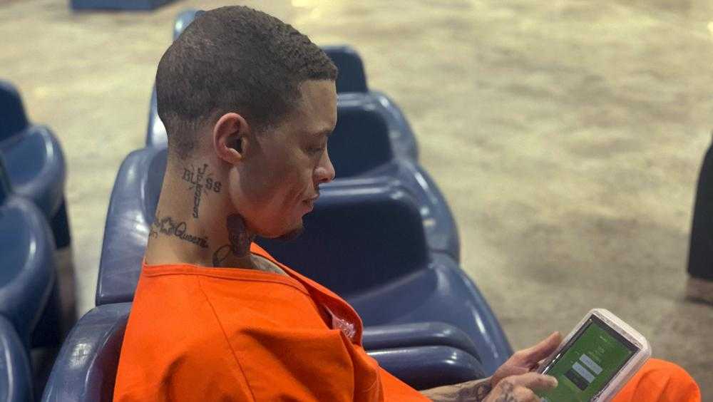 Oklahoma prison inmates to begin receiving computer tablets