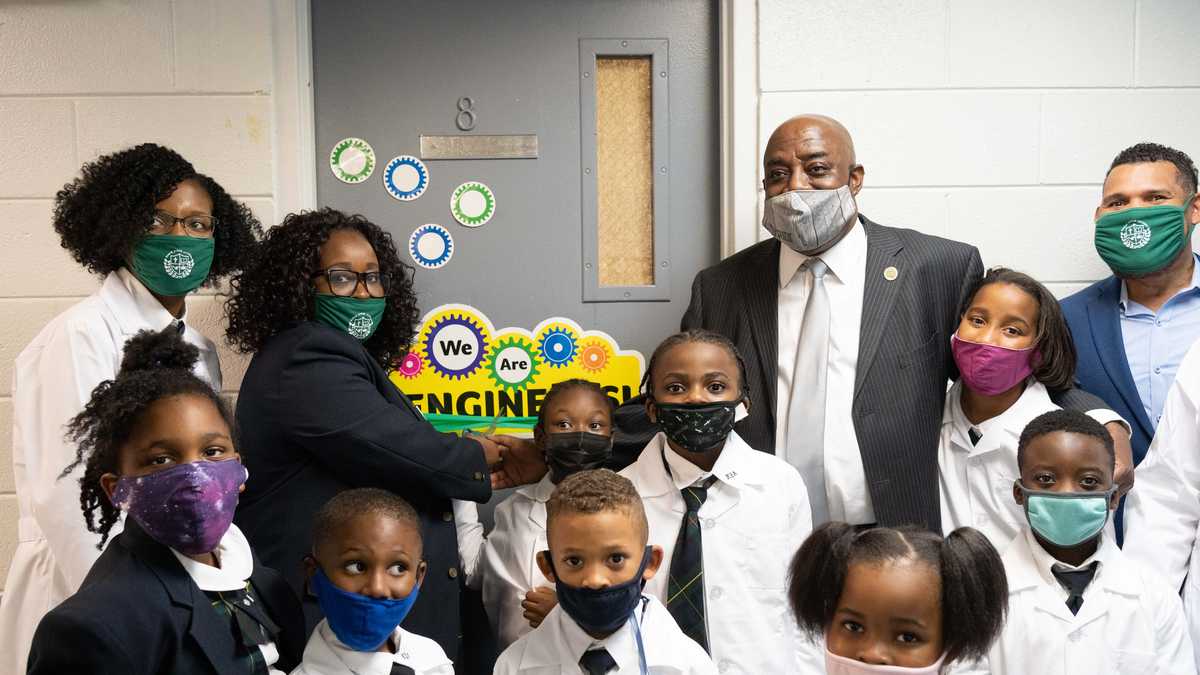 PHOTOS: Savannah's Ramah Junior Academy holds lab dedication