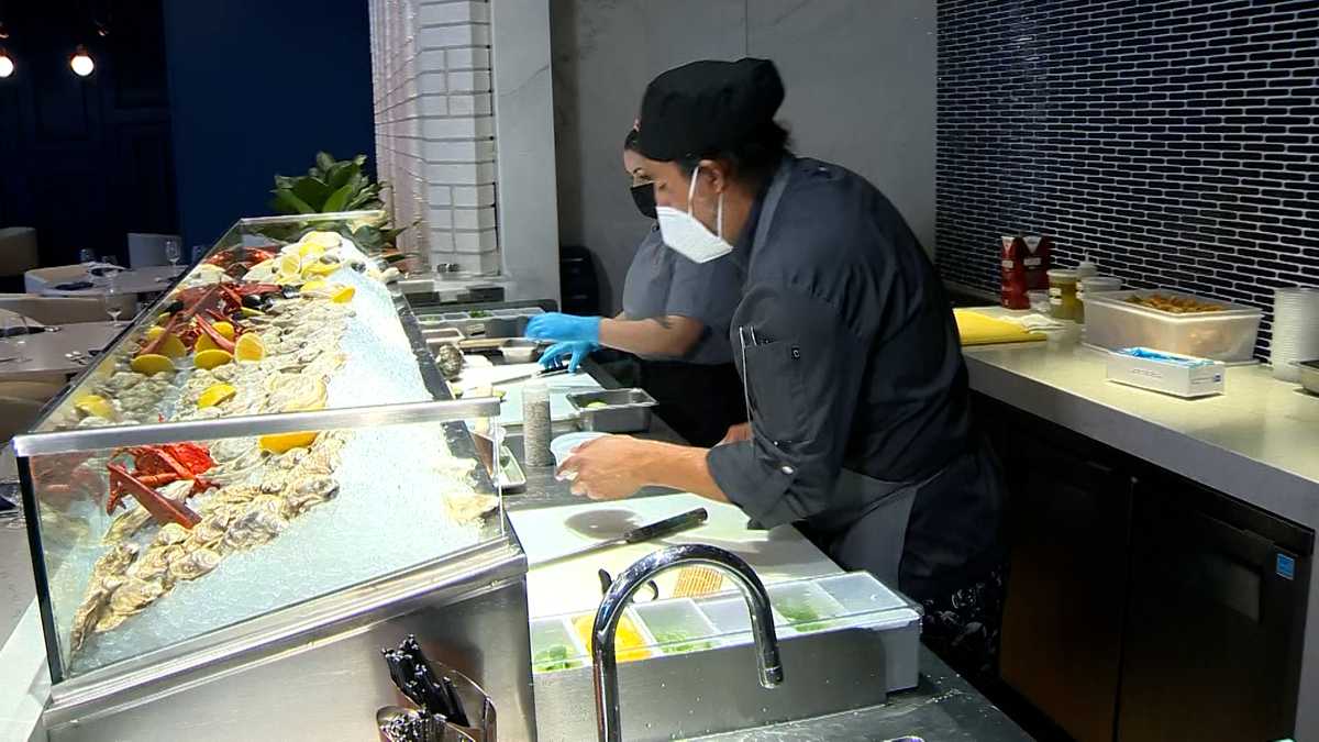 First look at celebrity chef Gordon Ramsay's new restaurant in Boston