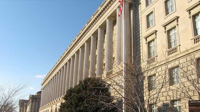 Indian police arrest alleged ringleader of IRS scam