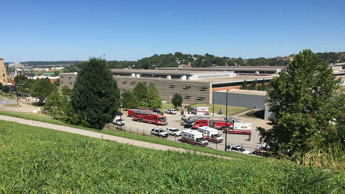 10 IRS employees sickened Friday by odor from package