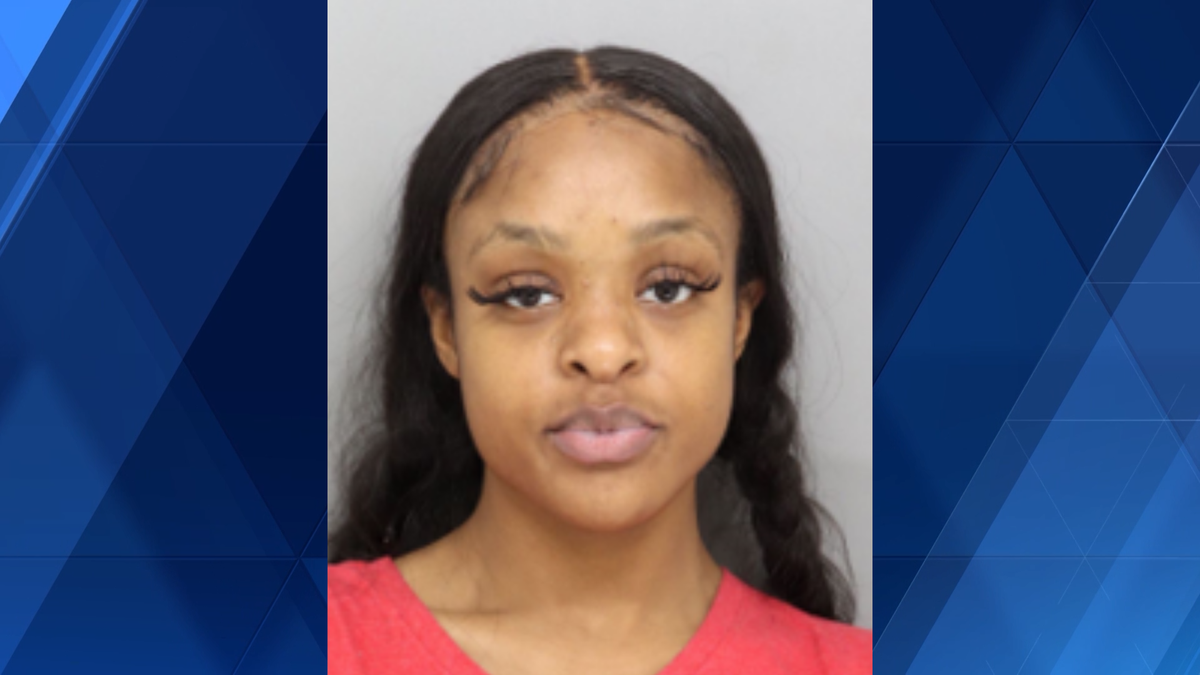 Cincinnati police arrest woman for stealing English bulldog