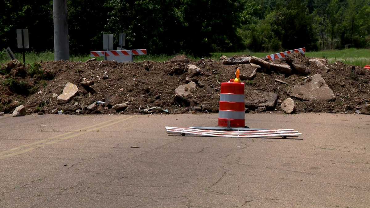 Emergency aid delayed in Jackson due to blocked bridge after three-car ...