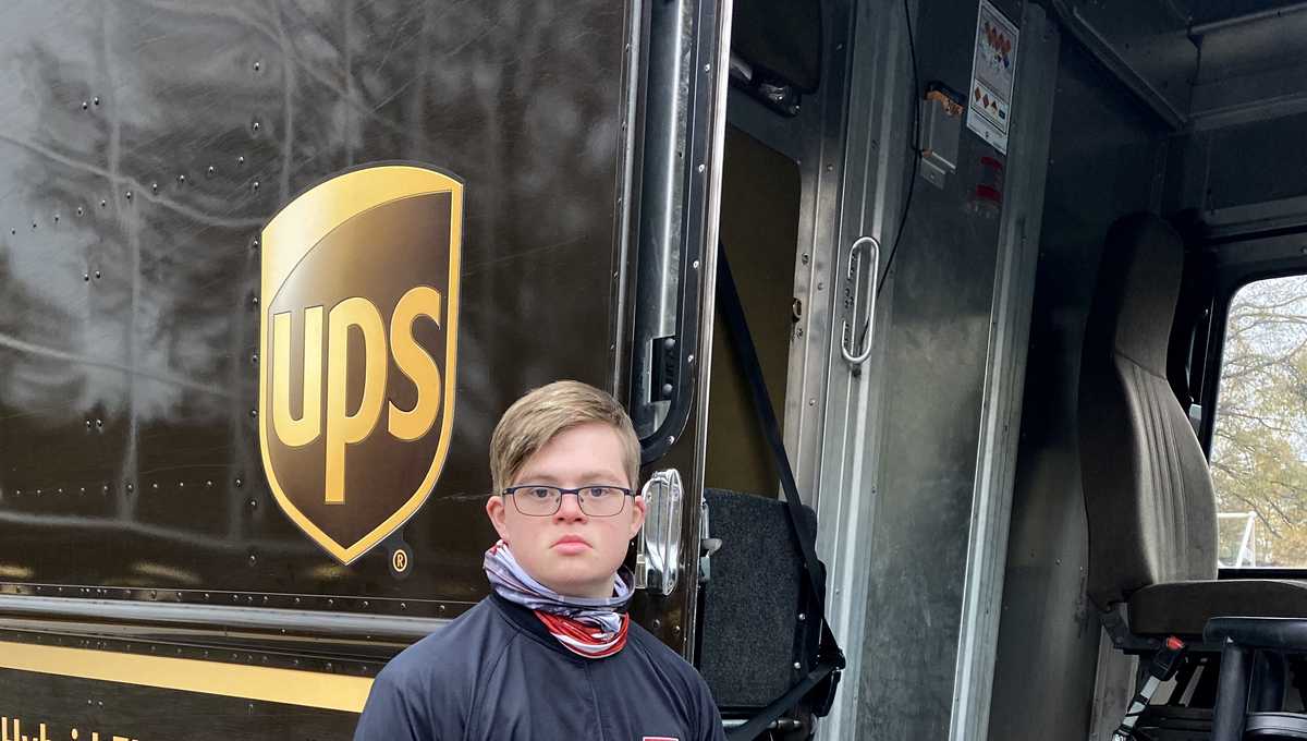 Jake Pratt Vestavia Hills Down syndrome lands first job UPS