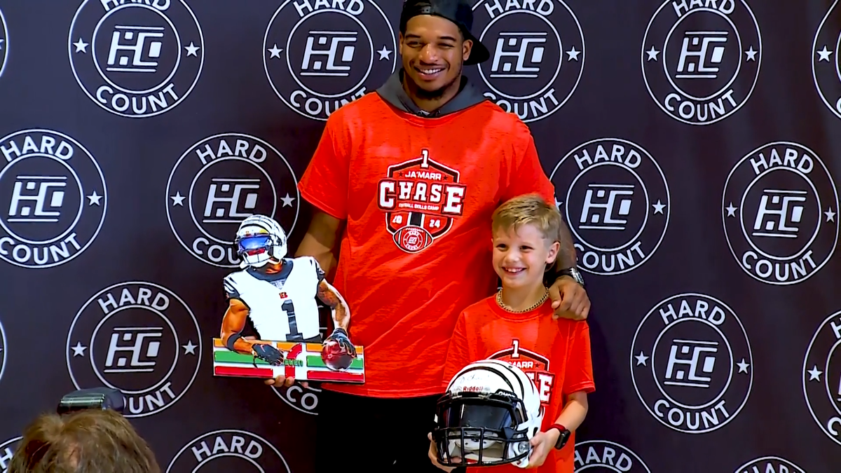 Hundreds attend Ja'Marr Chase youth football camp