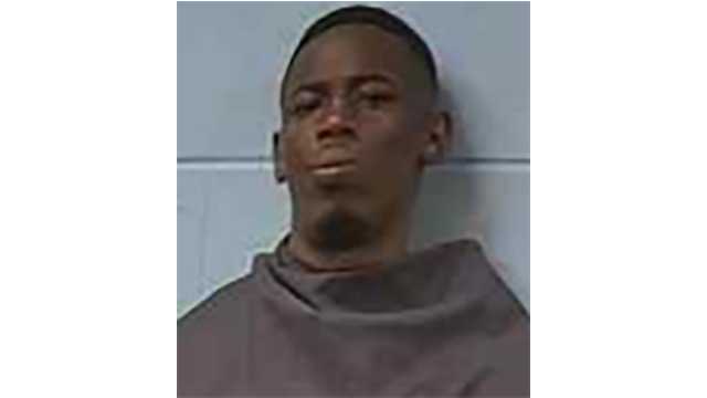 Vicksburg man arrested, accused of kidnapping girlfriend