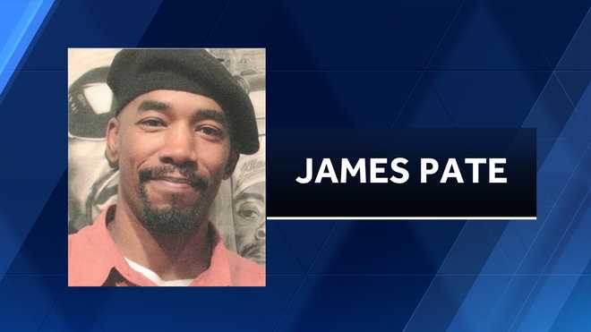 Art exhibit features gang members dressed in Ku Klux Klan garb