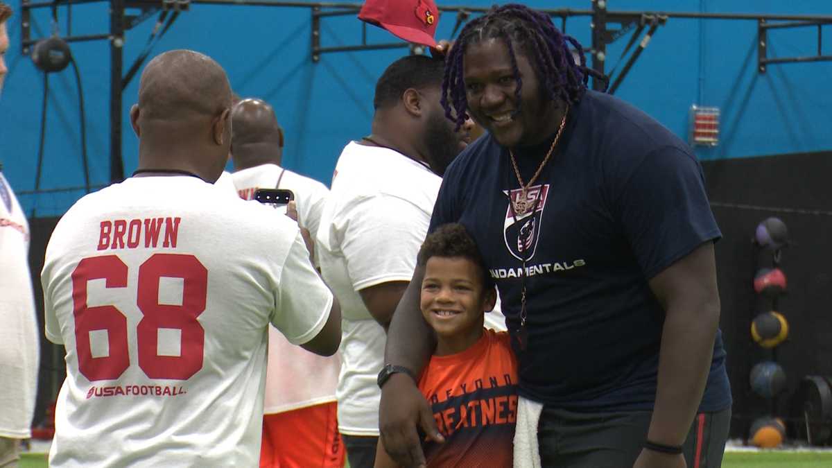 Jamon Brown hosts third annual free football camp for kids