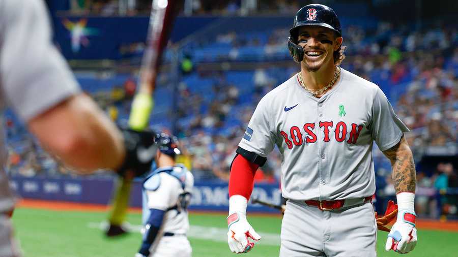 Duran homers and steals home, Red Sox beat Rays