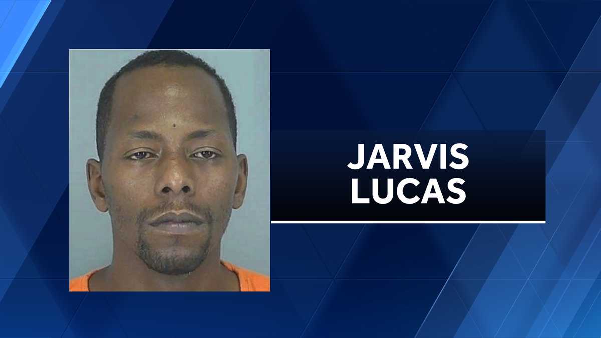 Police identify suspect in connection with deadly stabbing
