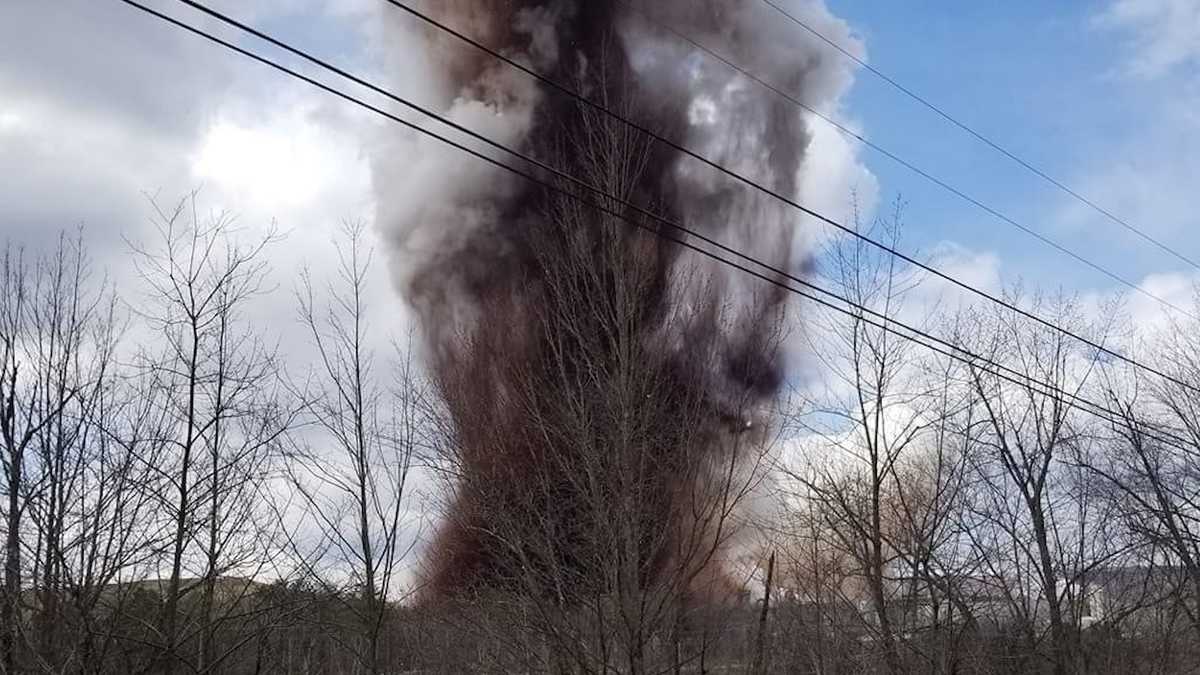 On camera: Massive explosion rocks Maine paper mill
