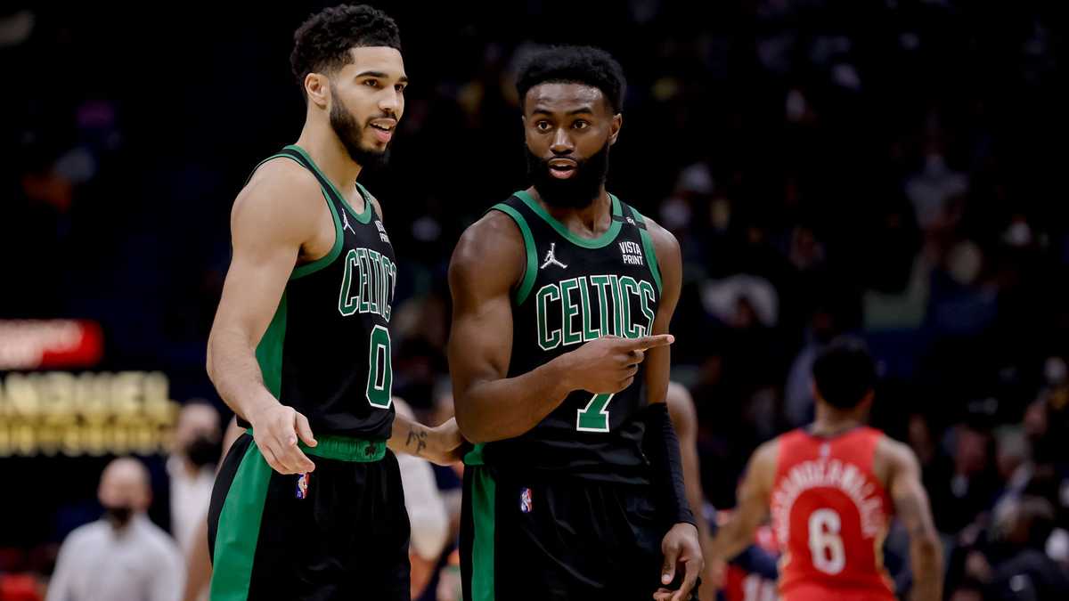 Stevens explains why he kept Celtics stars Brown, Tatum together