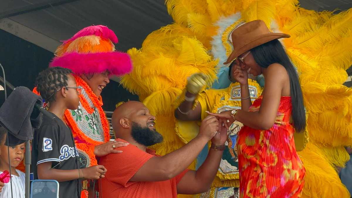Louisiana couple gets engaged at Jazz Fest in New Orleans