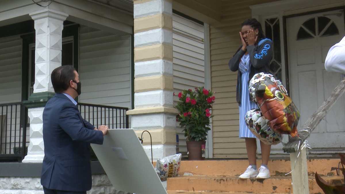 JCPS surprises four graduating seniors with college scholarships
