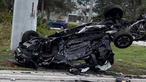 Florida crash kills one person, sends another to trauma center