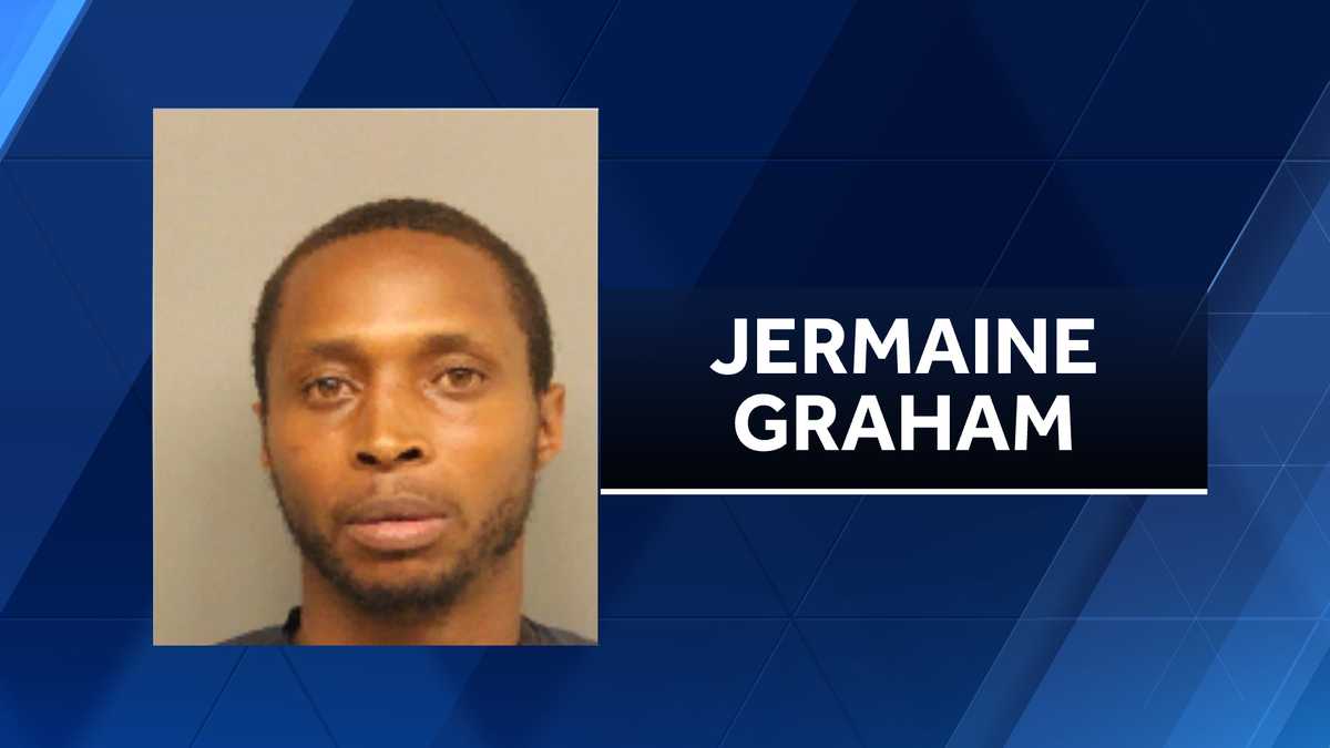 Omaha man accused of barricading himself in Lincoln apartment