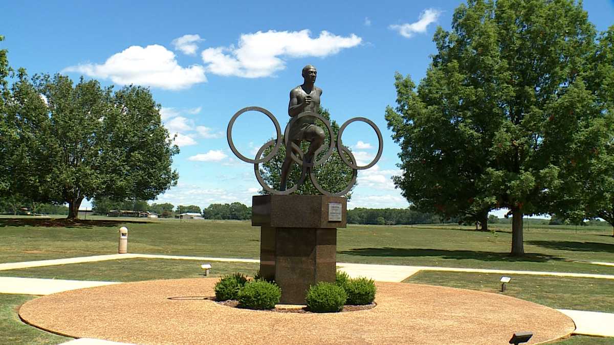 How the legacy of Jesse Owens is staying alive in Alabama
