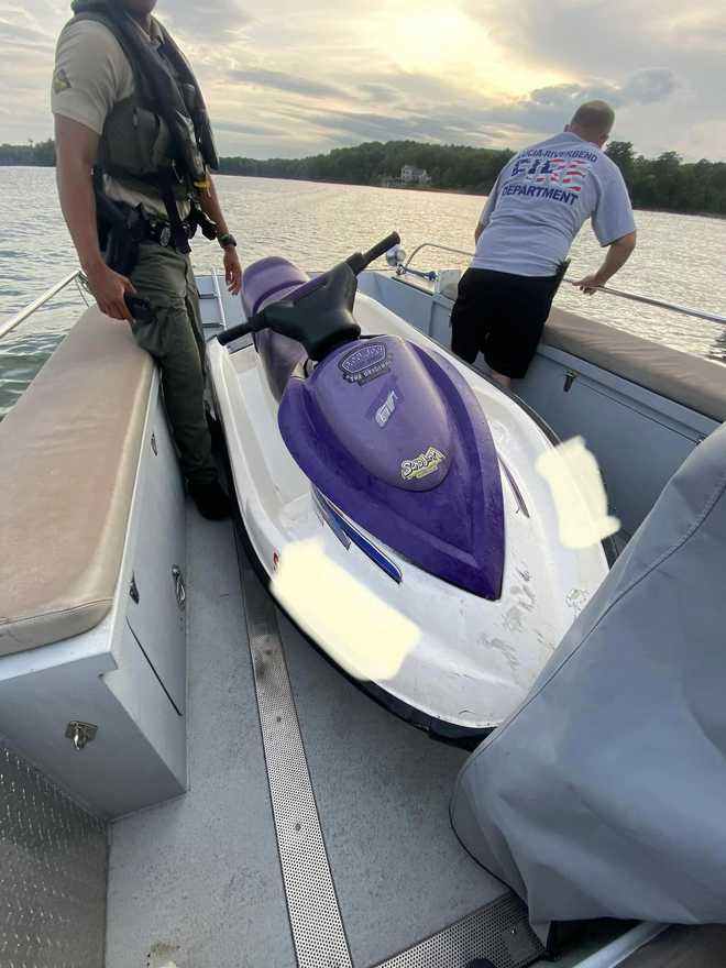North Carolina: Jet ski collision, 5 injured
