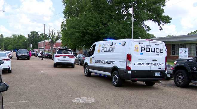 Parents respond after gunshots lead to Jim Hill lockdown