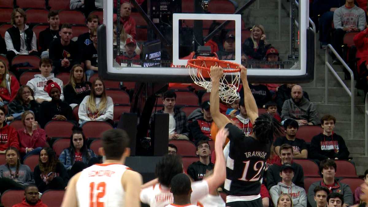 JJ Traynor announces he's staying at UofL