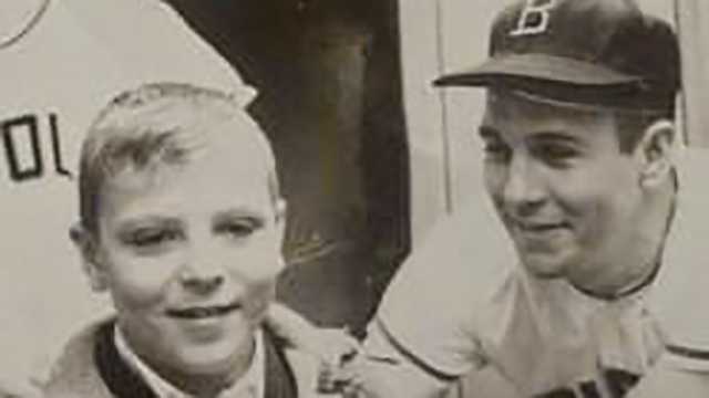 Memorial held for Orioles legend Brooks Robinson