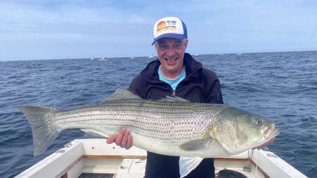 Search continues for missing boater off Mass. coast near sunken wreckage