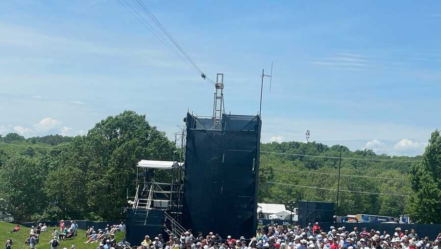 PGA Championship notebook: Monday - Changes in the field, large crowds