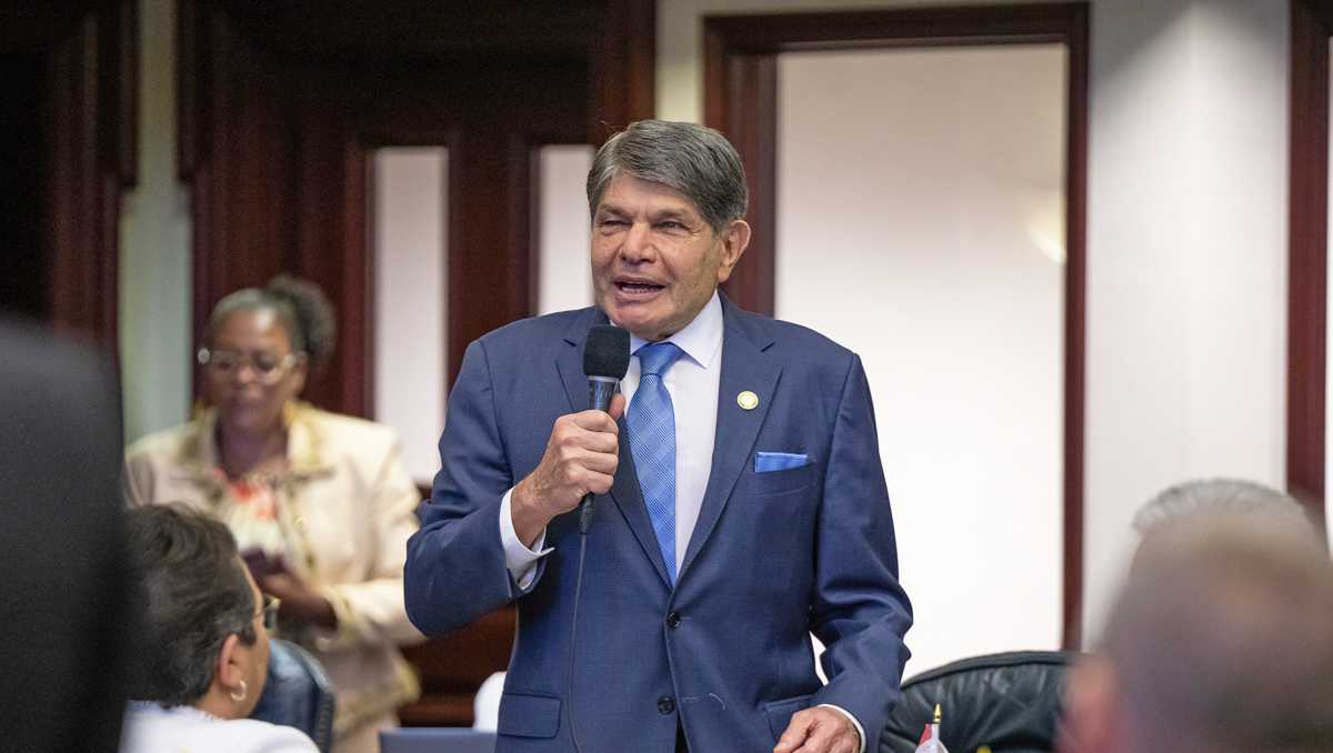 Florida Rep. Joe Casello dies while in office