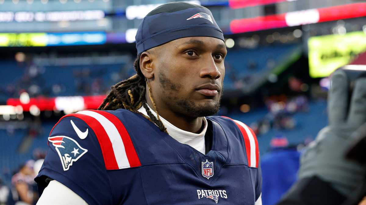 Patriots trade backup QB Milton to Cowboys; teams swap picks